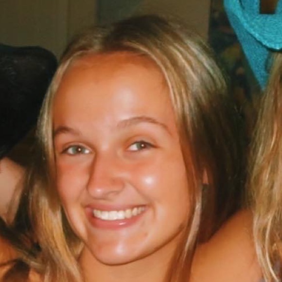 Anna riley's Closet (@annarileyg) | Poshmark